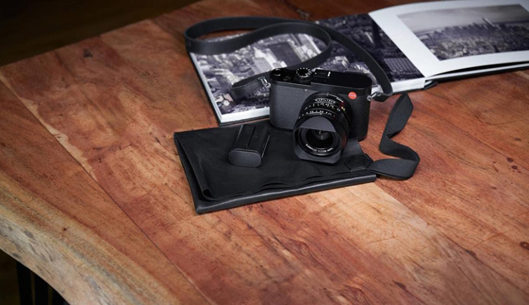 Best Compact Camera with ViewFinder Of 2025 - toolzguru.com